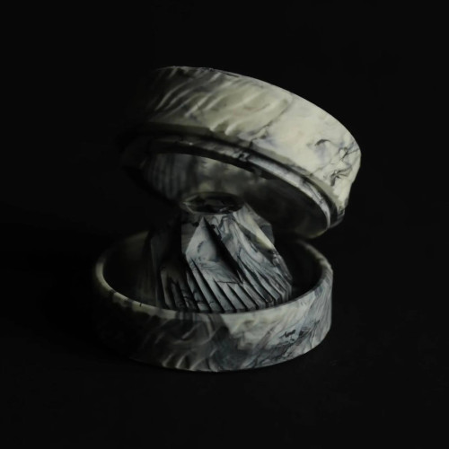 Grinder za hash Black Marble V3
